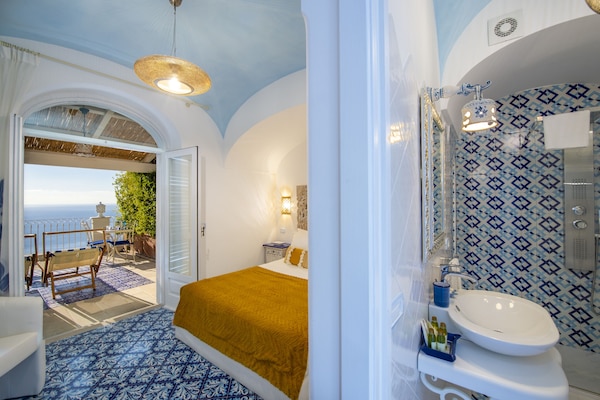 Quarto casal superior | 1 quarto, roupas de cama premium, frigobar, cofres nos quartos
