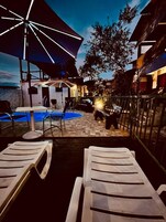 TV LED 32 polegadas com canais a cabo, TV, DVD player