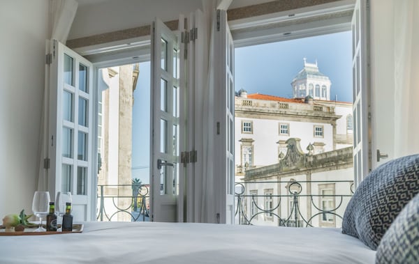 Ribeiredge Guest House - Porto, Portugal