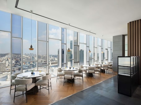 2 bares/lounges, este bar no lobby do hotel . Novotel Ambassador Seoul Dongdaemun Hotels & Residences