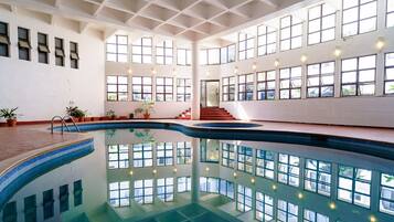 Piscina interior