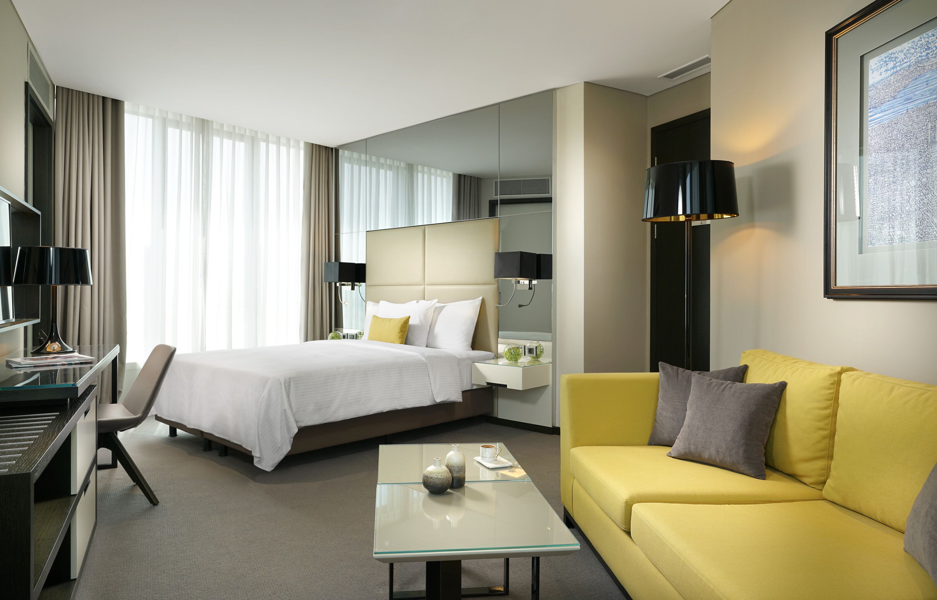 Centro Corner Suite | Cofre no quarto, secretária 