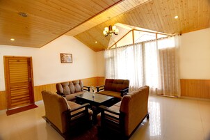 Casa de Campo, 3 quartos, vista para a montanha | Sala | TV de ecrã plano 