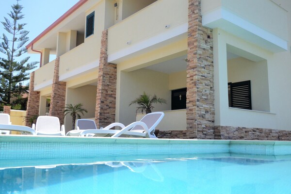 Villa Paglianiti - Your Family Residence - Briatico