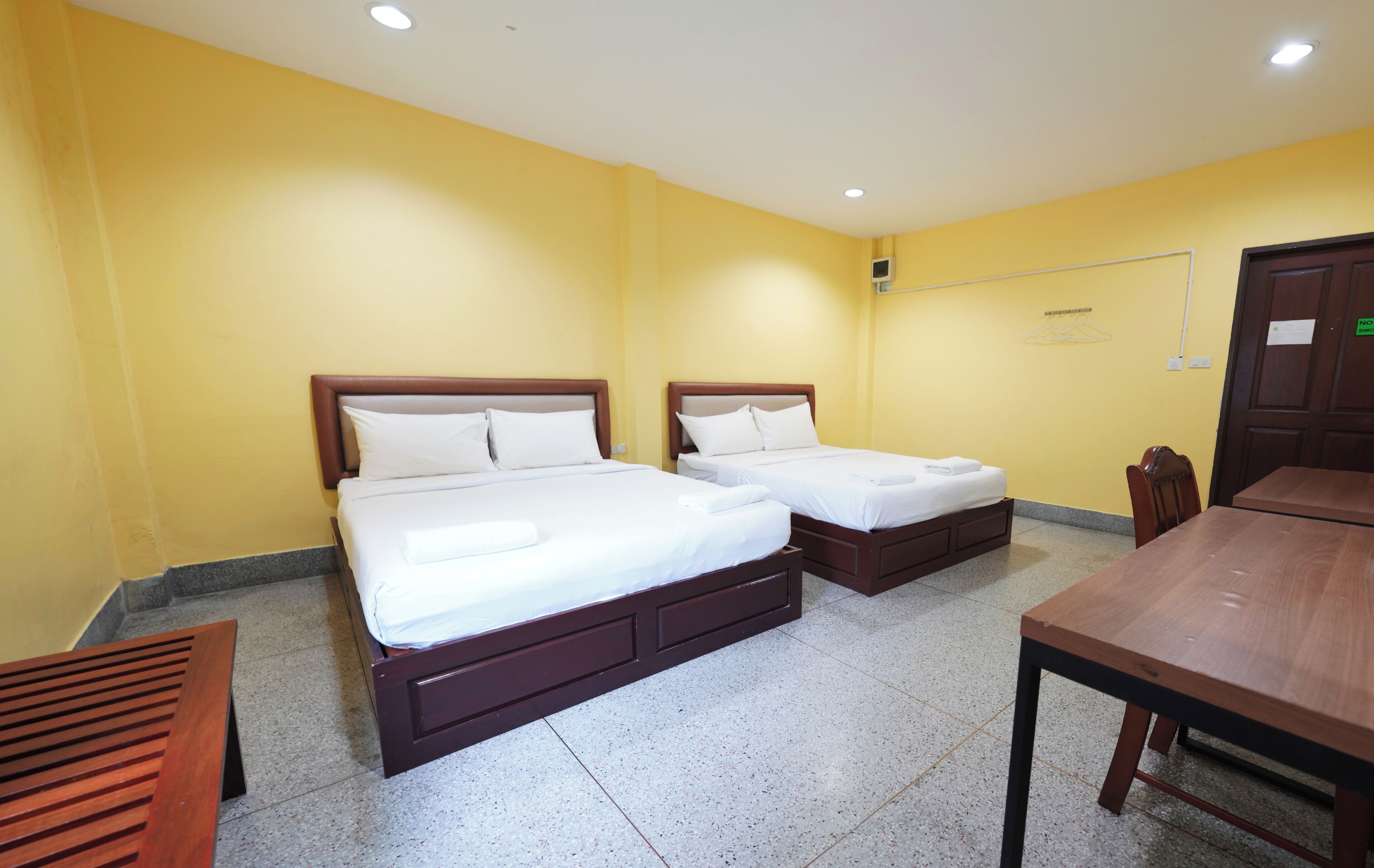 Quarto Quádruplo Clássico | Secretária, secretária adequada para computadores portáteis 