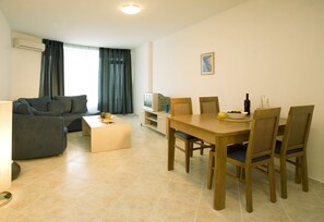 Televisor de 21 polegadas com canais por cabo, ténis de mesa 