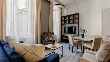 Apartamento Comfort, casa de banho privativa, Vista para a cidade | Lounge