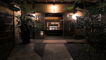 Entrada (vista interior)