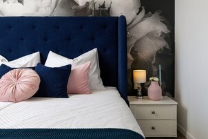Apartamento família, vista para o oceano | Escrivaninha, ferros/tábuas de passar roupa, Wi-Fi de cortesia