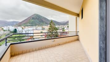 Quarto Deluxe, 1 cama queen-size, terraço, vista para o jardim | Vista do quarto