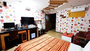 Quarto Duplo | Secretária, Wi-fi grátis 