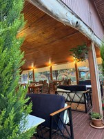 Café da manhã, almoço e jantar