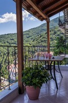 Casa, 3 quartos | Terraço/pátio interior