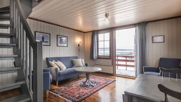 Apartamento Superior | Roupa de alta qualidade, edredões de penas, camas de colchão pillowtop