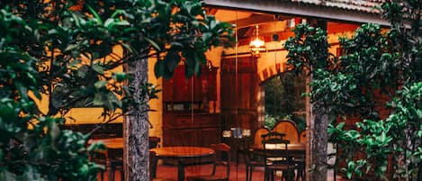 Café da manhã, almoço e jantar