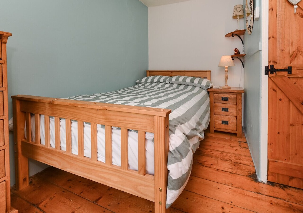 Noddfa - Three Bedroom House, Sleeps 5 - Llanbedrog