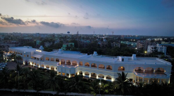 Chanakya Bnr Hotel - Puri