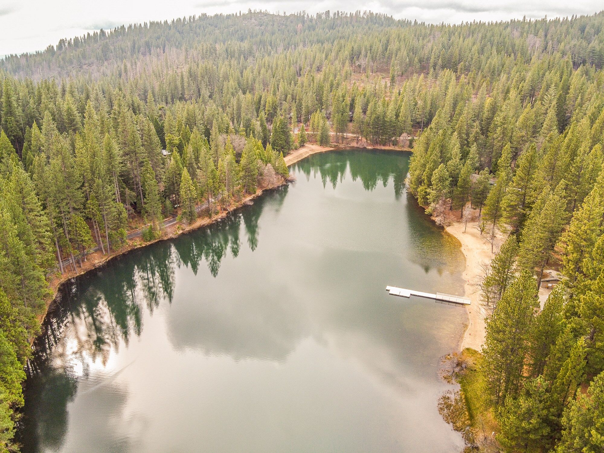 RIGHT ACROSS FROM LAKEMONT PINES LAKE SLEEPS 12 W/HOT TUB + EV CHARGER, Arnold, CA Vacation ...