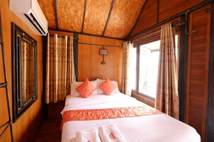 Double Room with Balcony  | Wi-Fi de cortesia, roupa de cama