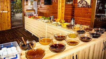 Pequeno-almoço tipo buffet diário incluído