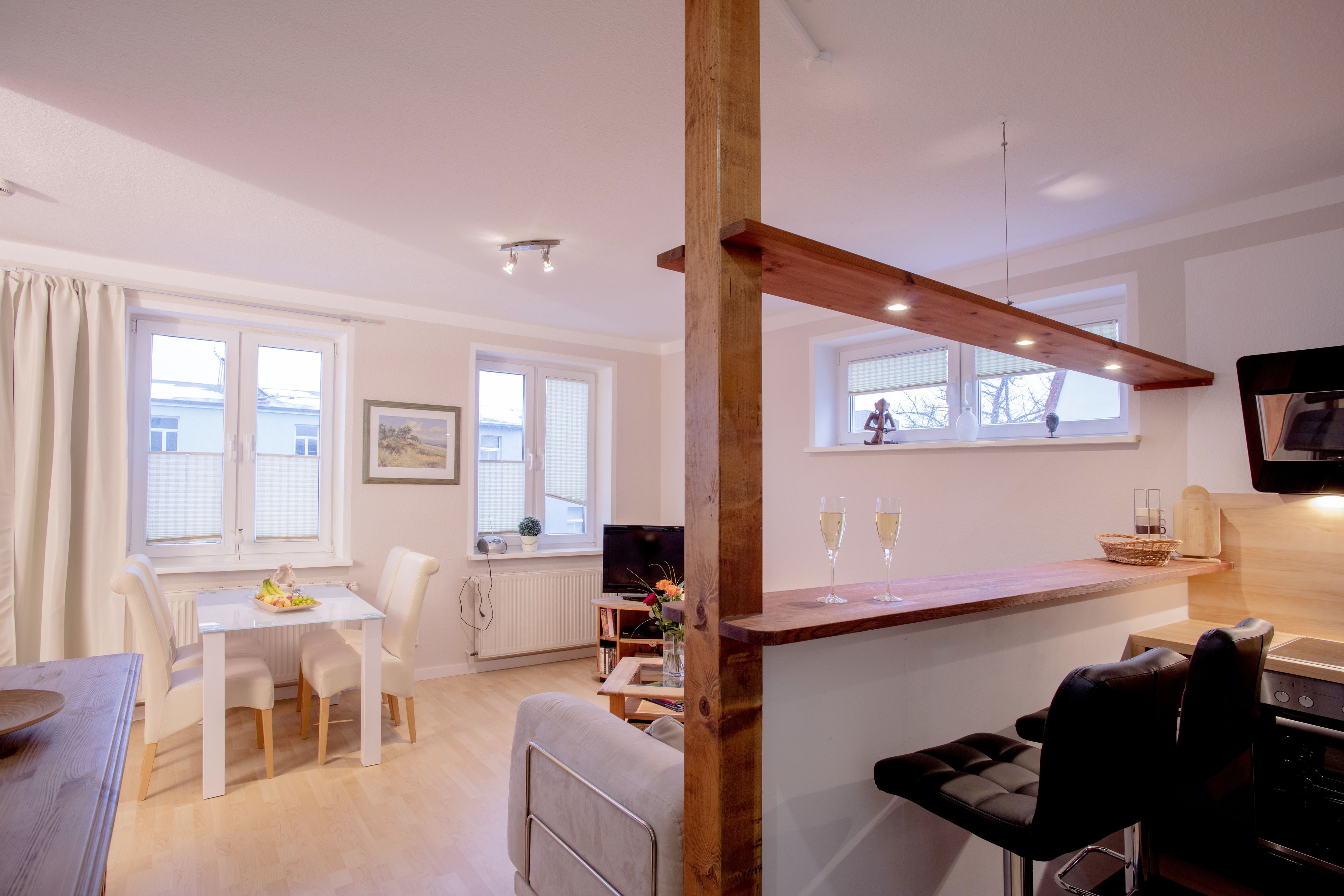 Apartamento Standard | Sala de estar | TV de ecrã plano 