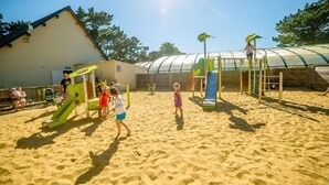 Área de recreio para crianças (ao ar livre)