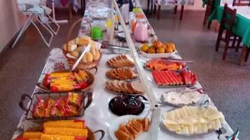 Pequeno-almoço tipo buffet diário incluído