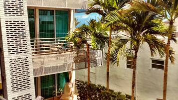 Suite-Estúdio de Luxo, 1 quarto, vista para o jardim, junto ao mar | Vista do quarto