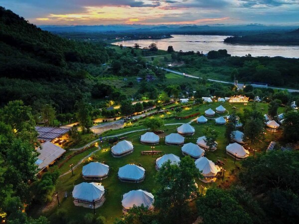 Chiangkhan River Green Hill - Chiang Khan