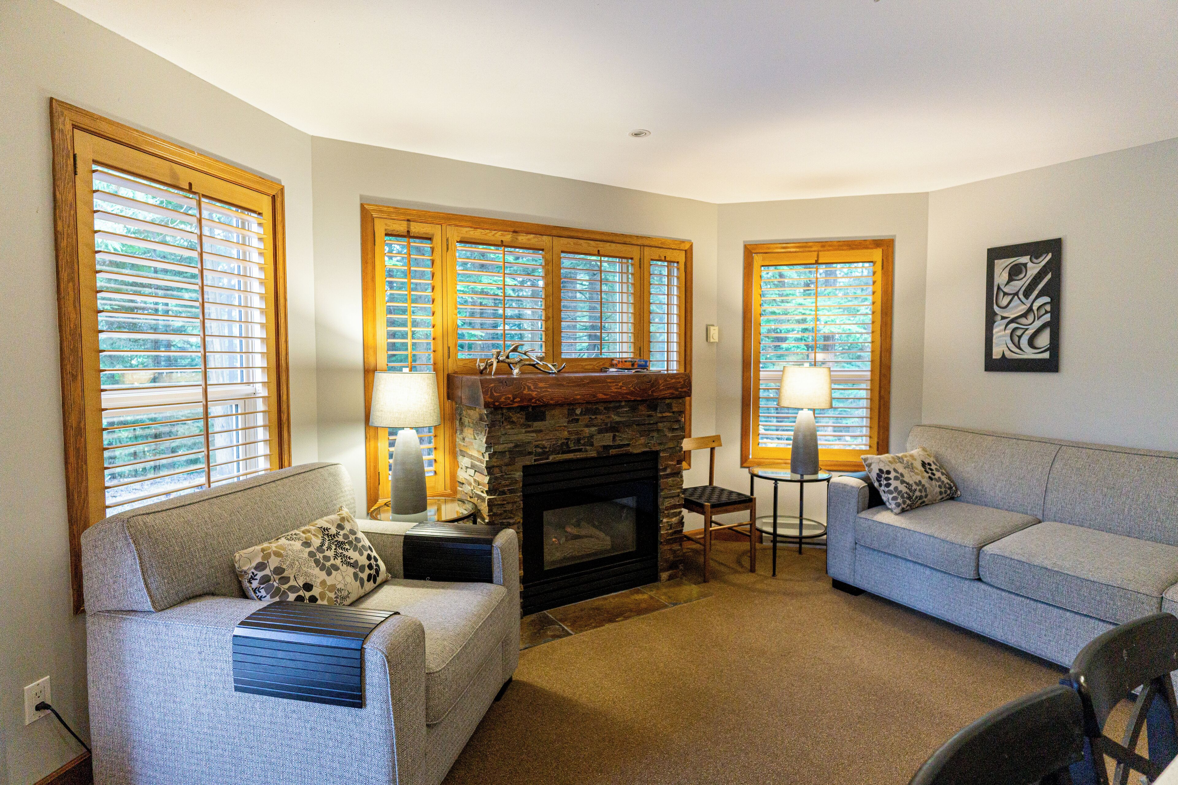 Aspen #112 Prime Ski-in Ski-out Location! Pool, Hot Tubs, Bbq, Sleeps 8 - British Columbia