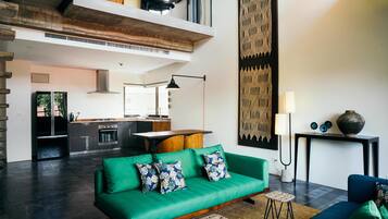 Penthouse | Sala | Televisor, leitor de DVD