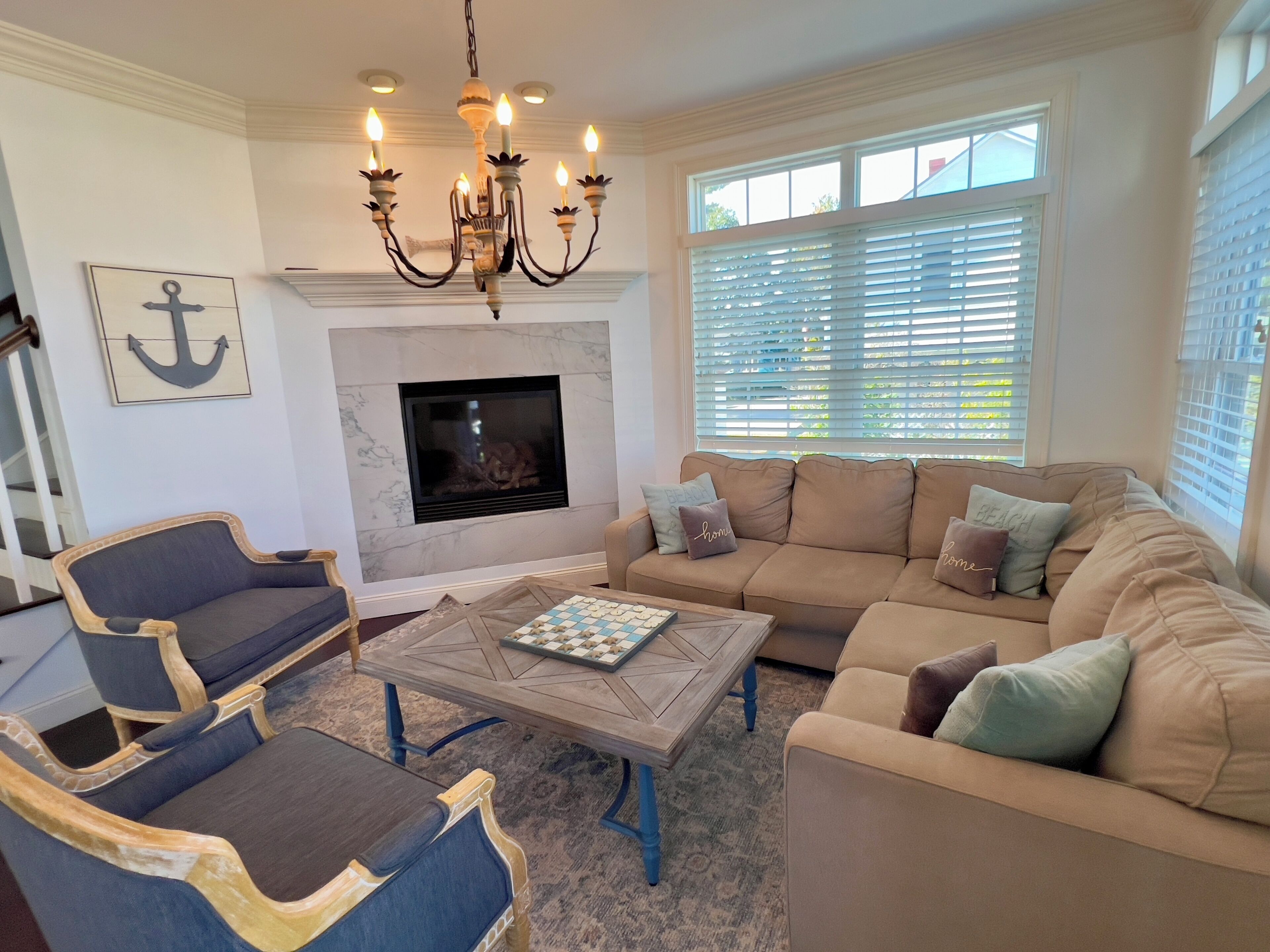 Perfect For Families & Friends Re-unions! Outdoor Hot Tub, 50 Yards To The Beach! - Old Orchard Beach, ME