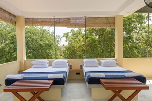 Villa, várias camas, acessível, acesso à piscina | 1 quarto, cofre no quarto, ferro/tábua de engomar, Wi-fi grátis