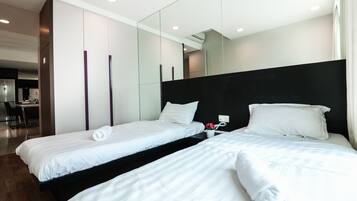 Apartamento Executivo, 2 quartos, Vista para a cidade | 2 quartos, secretária, quartos insonorizados, ferro/tábua de engomar