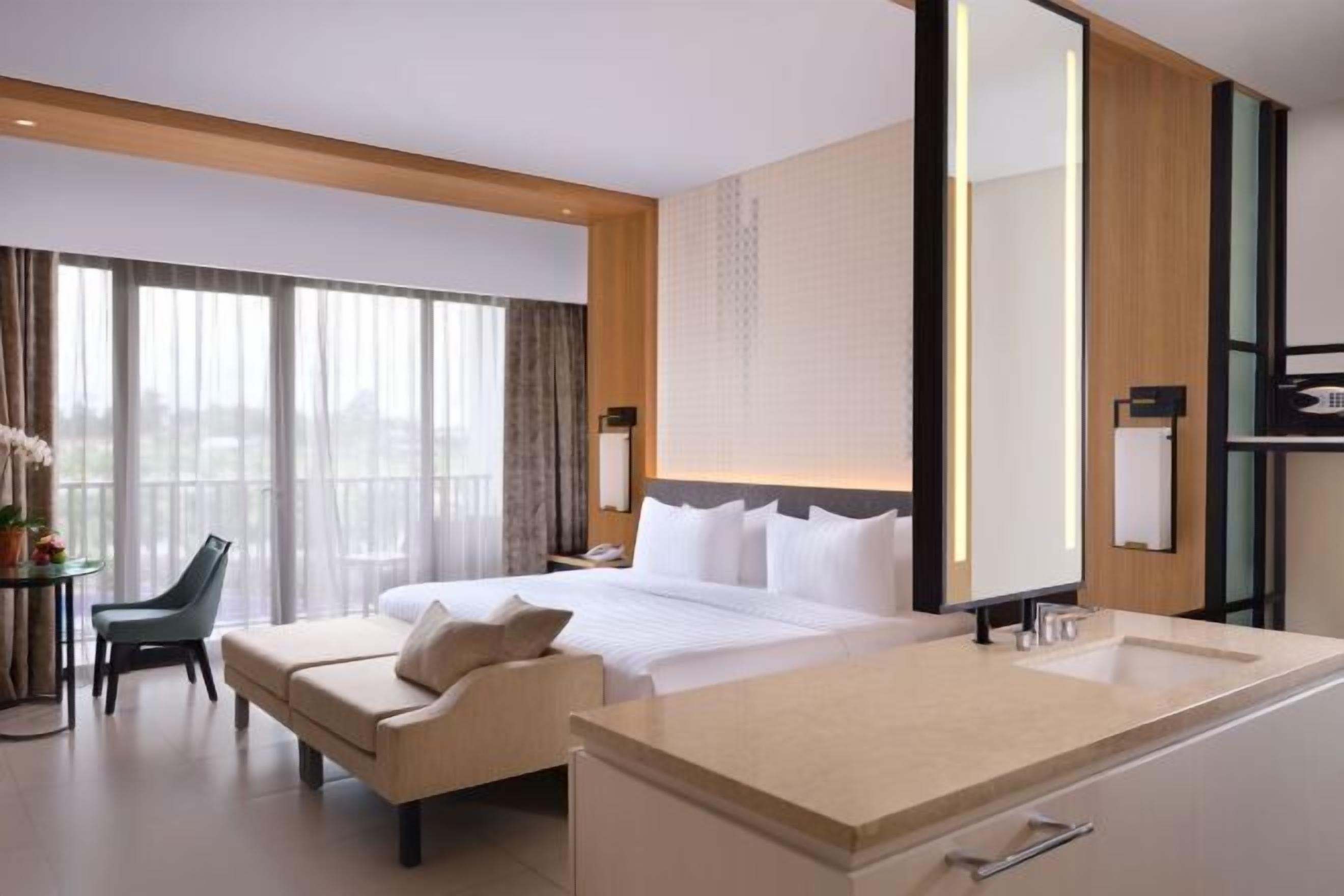 Cofre no quarto, secretária, Wi-fi grátis, roupa de cama fornecida 