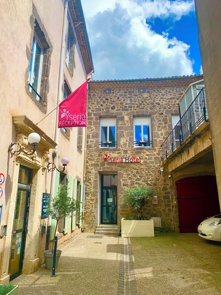 Logis Hotel Yseria - Historical Center - Hérault