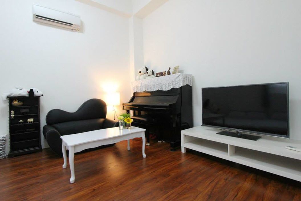 Quarto Familiar | Com decoração personalizada, secretária, cortinas/cortinados opacos 