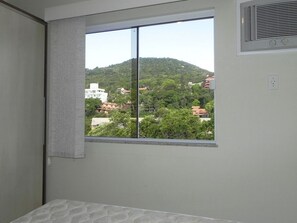 Apartamento (1052) | Vista do quarto