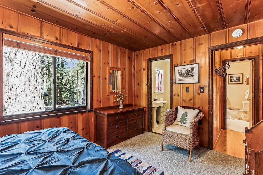 Olde Tahoe Charmer - Pet Friendly - Tahoe City, CA