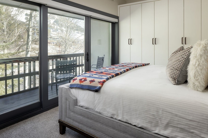 Rmr: Four Seasons I Unit 6 Condo In Teton Village - Jackson, WY