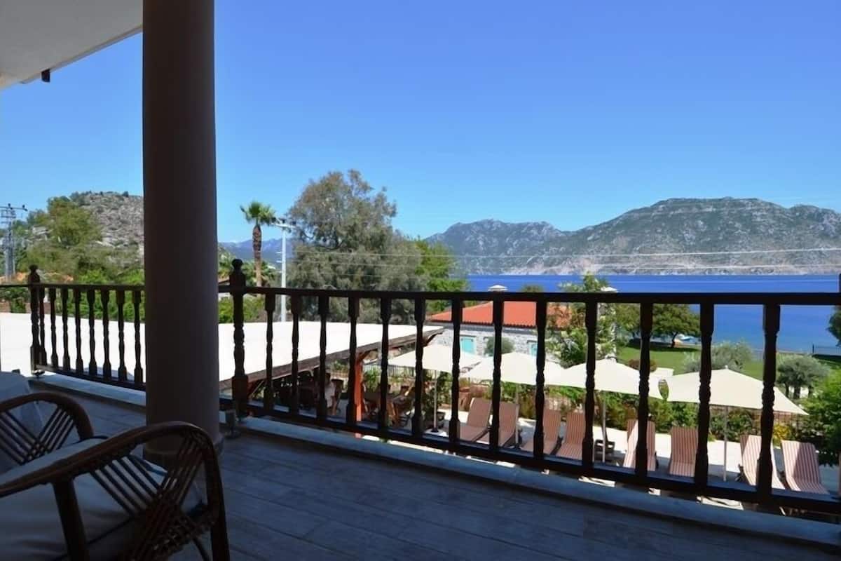 Quarto Duplo Standard, vista para o mar | Wi-fi grátis