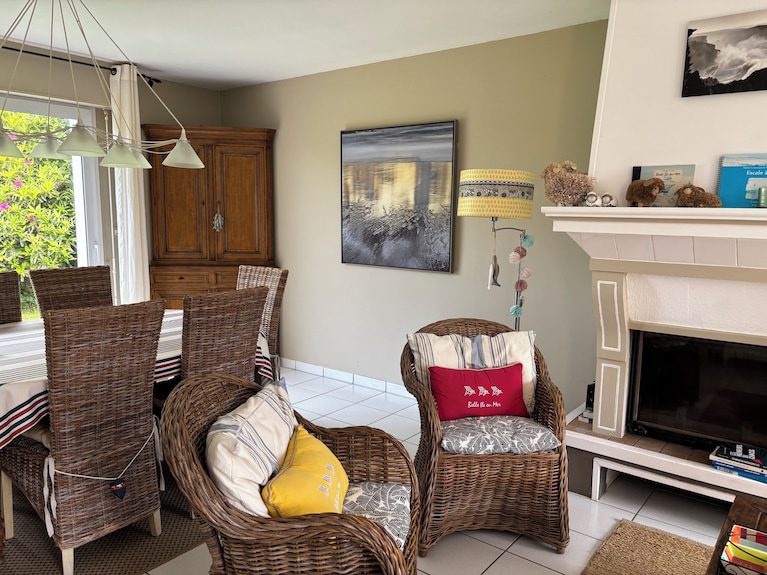 Ruime, Super Uitgeruste Villa Voor 8 Personen, Licht En Comfortabel. - Le Palais