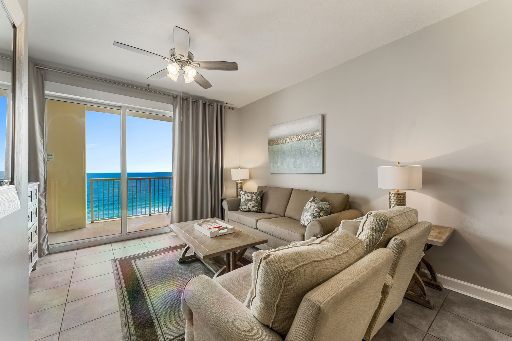 The Perch At Grand Panama: Luxury Beachfront W / Gorgeous Views! Piscina. Bañera De Hidromasaje. ¡Wifi! - Panama City Beach, FL