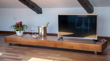 Estúdio, varanda, vista para o mar | Comodidade do quarto