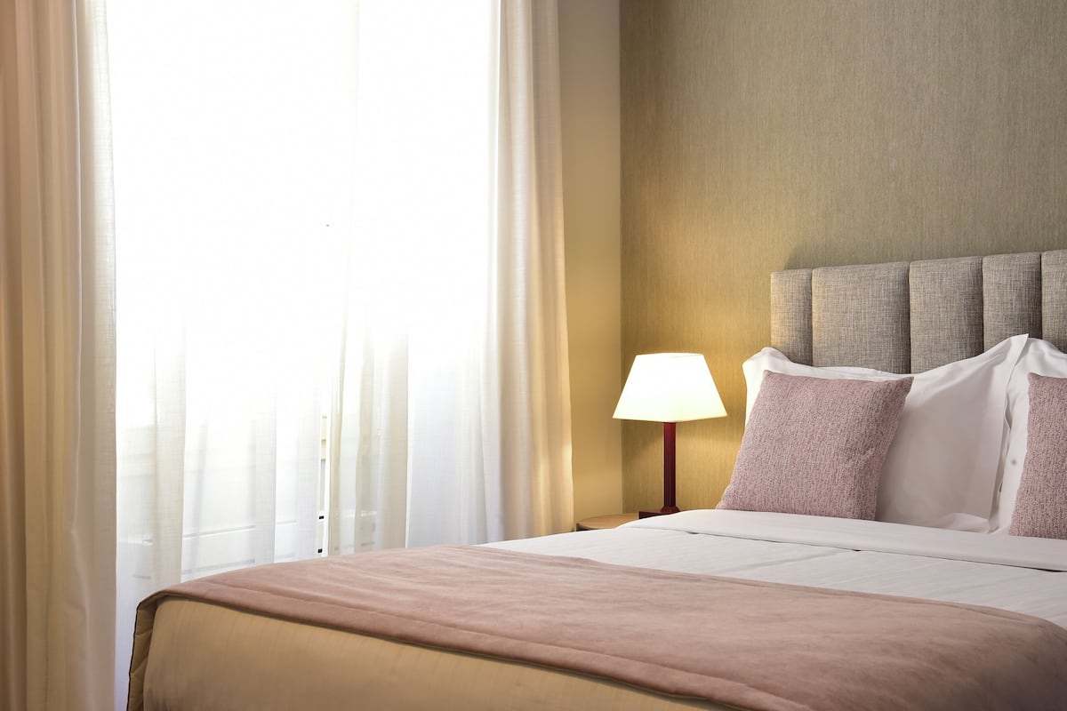 Suíte | Cortinas blackout, quartos à prova de som, roupa de cama