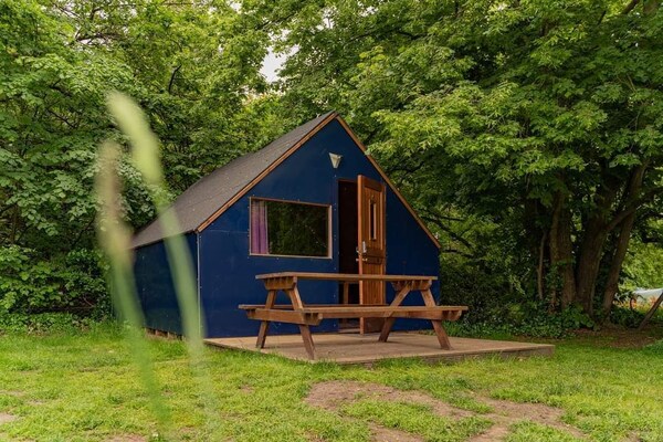 Bell Tent Glamping - Southampton