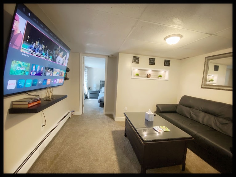 Modern West End 2 Bedroom Apartment - Maine