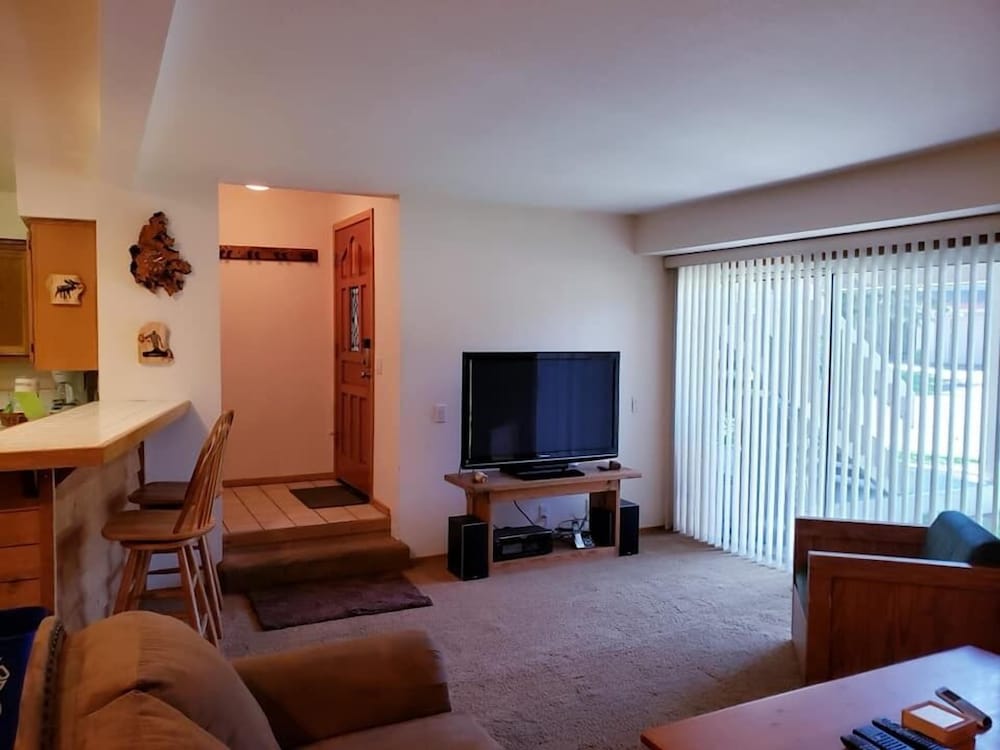 Snowcreek Resort Vacation Rental #539 - Mammoth Lakes