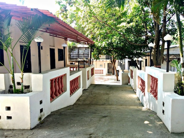 Tourist Resort - Mumbai