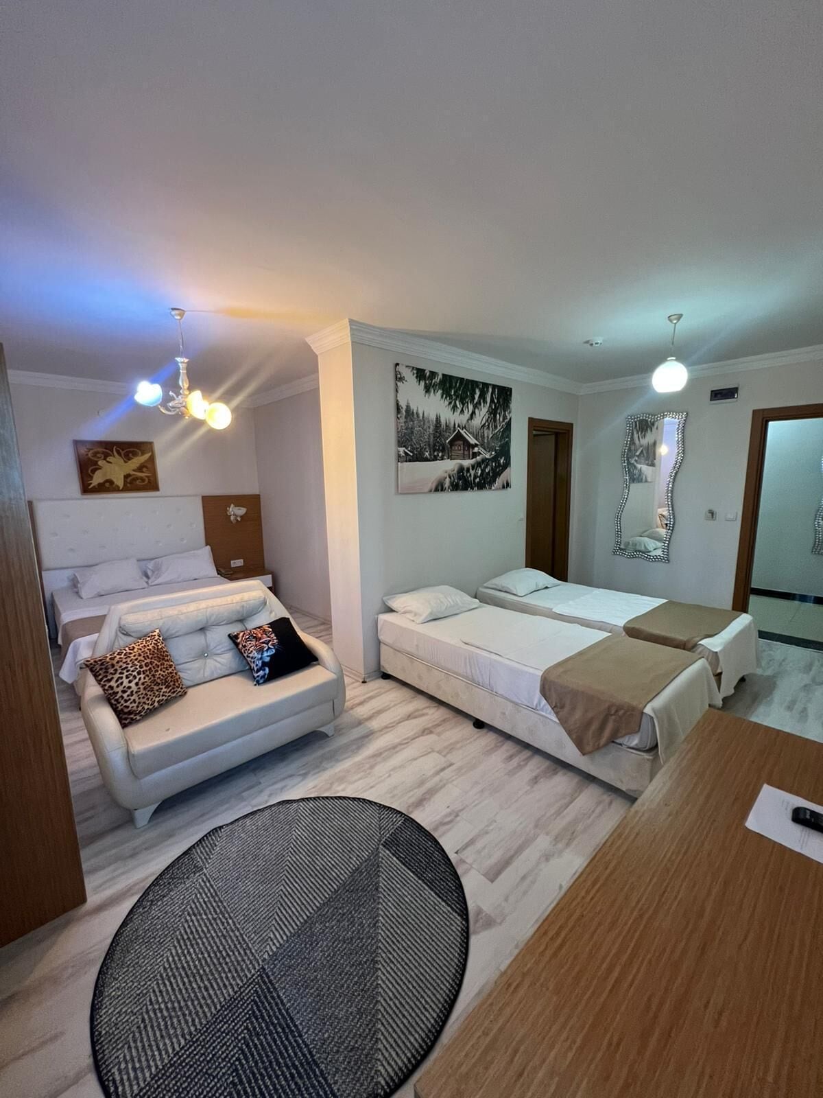 Quarto Quádruplo Familiar | Casa de banho | Um secador de cabelo, chinelos 
